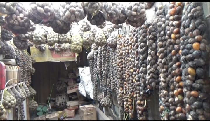 Harga Pinang Capai Rp22 Ribu per Kilogram, Namun Hasil Panen Petani Menurun
